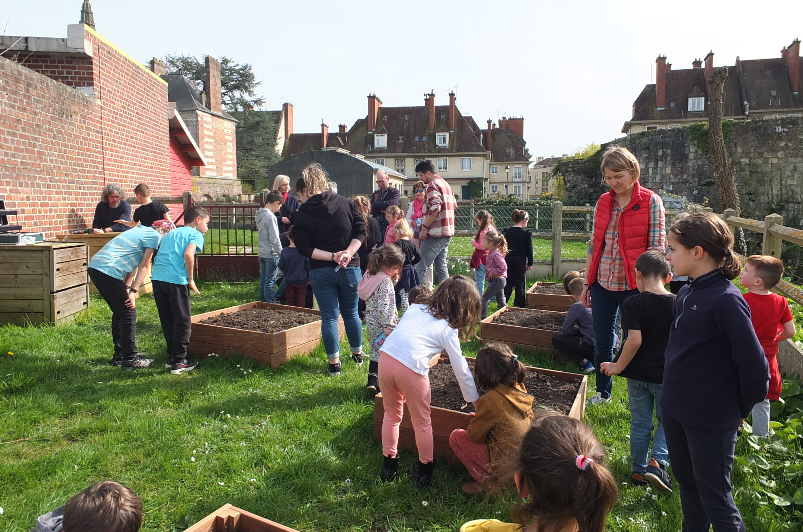 Des enfants "nature" - Mairie de Rives-en-Seine